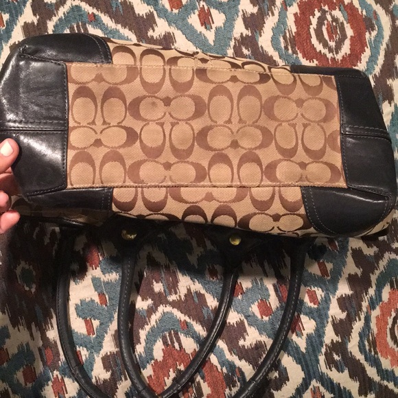 Coach | Bags | Authentic Large Signature Coach Bag | Poshmark